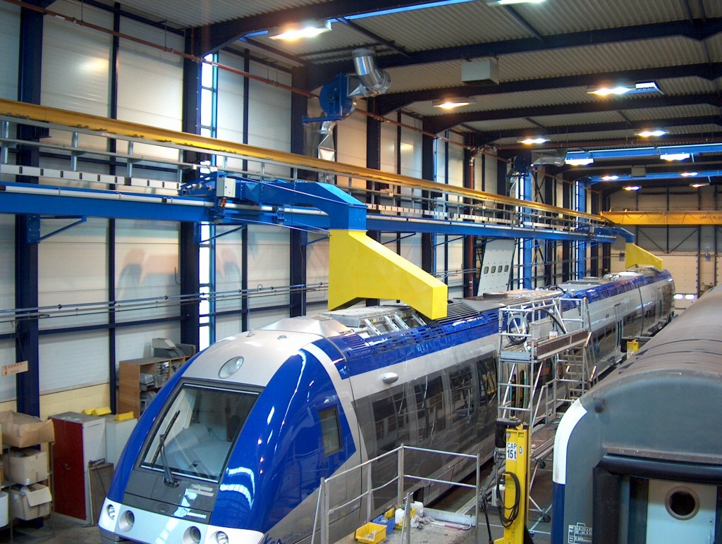 Locomotive exhaust fumes extraction system – Feedmytrain